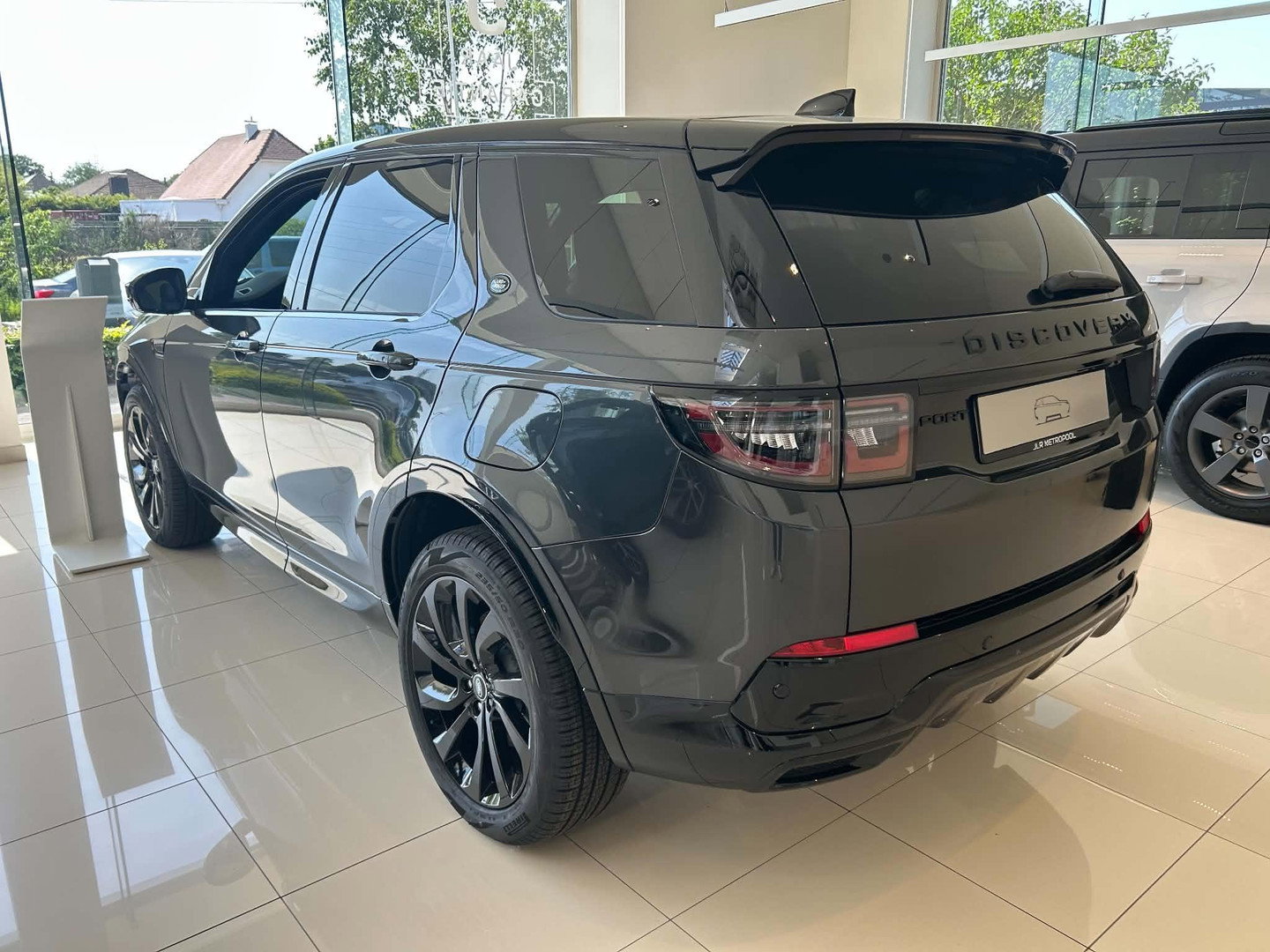 Land Rover Discovery New to Herentals of 67.490 € | 4985479 | Gocar.be