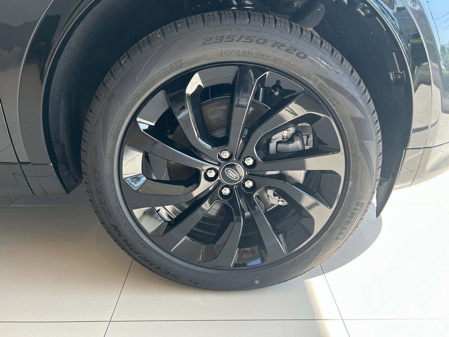 Land Rover Discovery New to Herentals of 67.490 € | 4985479 | Gocar.be